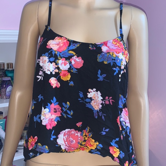 Mudd | Tops | Mudd Slightly Cropped Top | Poshmark